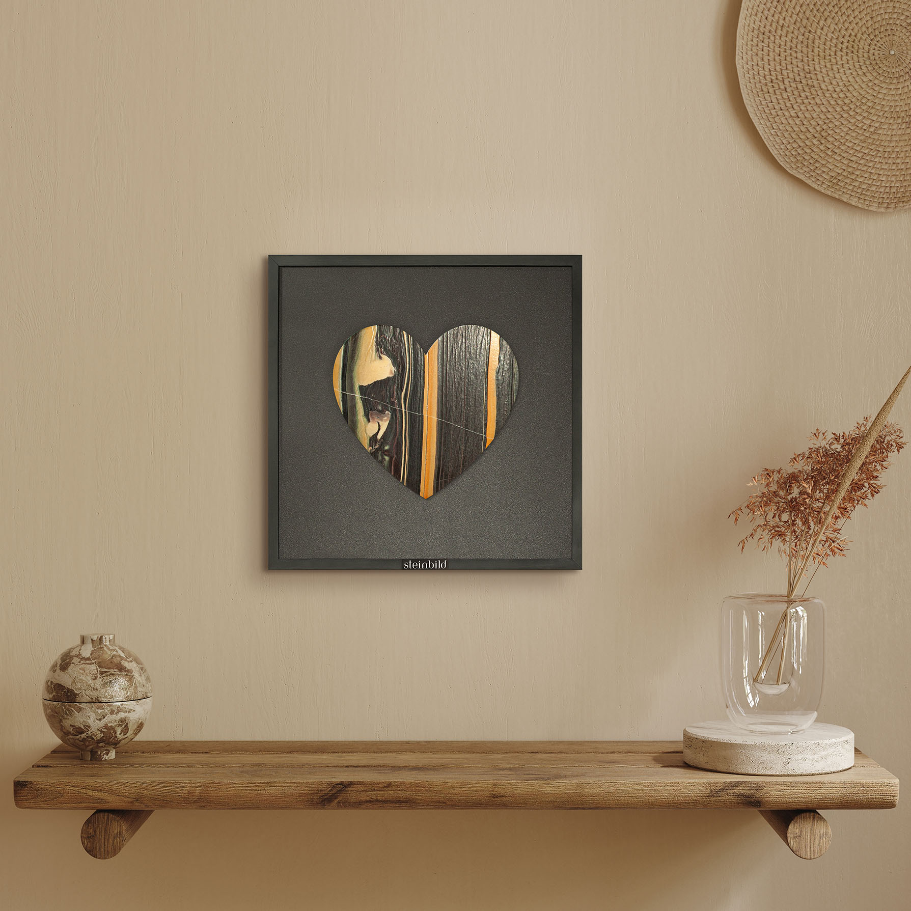 Entdecke die limitierte STEINBILD Focusline "Linea Heart S5050" | STEINBILD